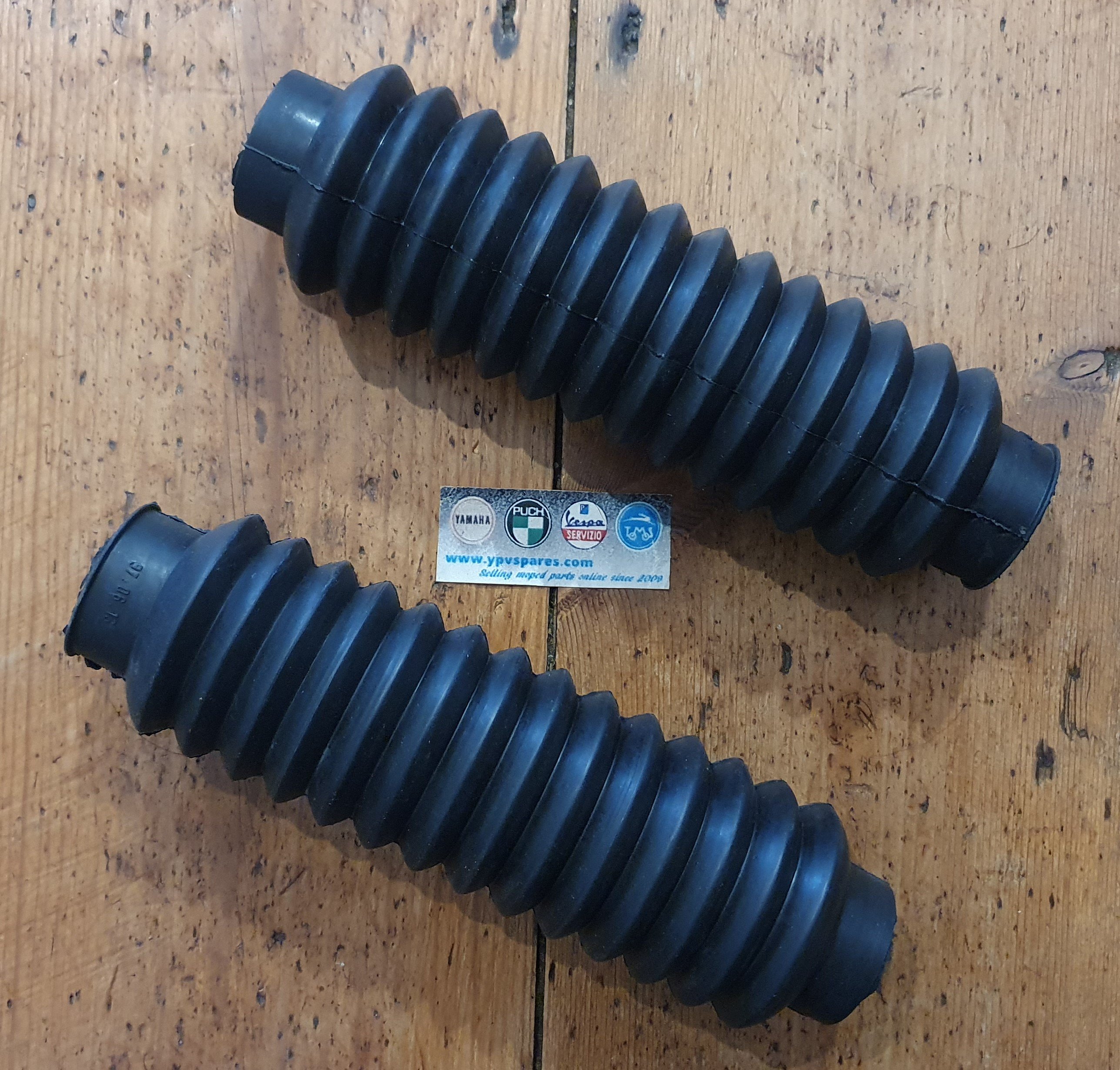 Universal fork gaiter, 190mm long, 32mm I.D.