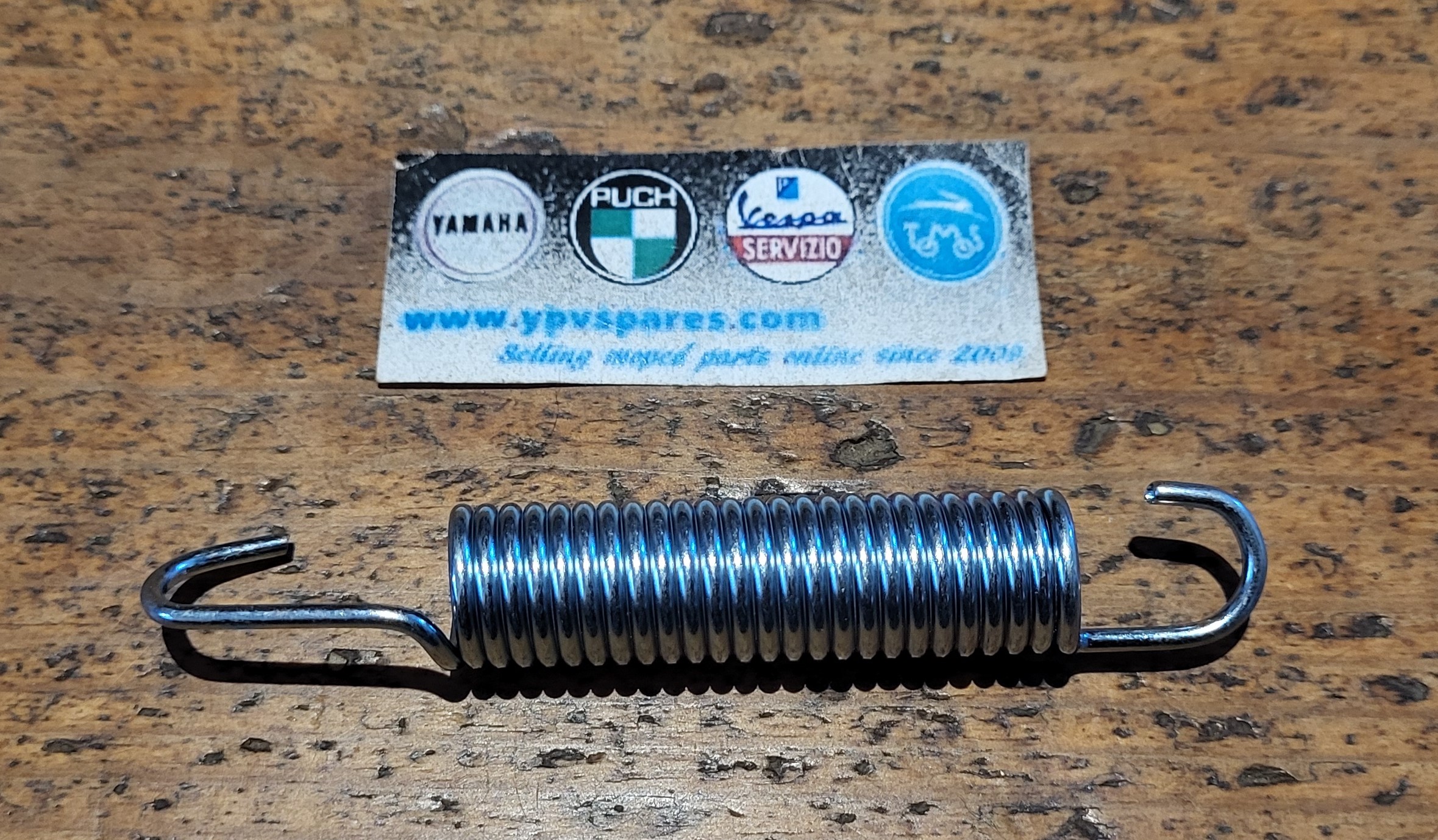 FS1/FS1E brake pedal return spring.