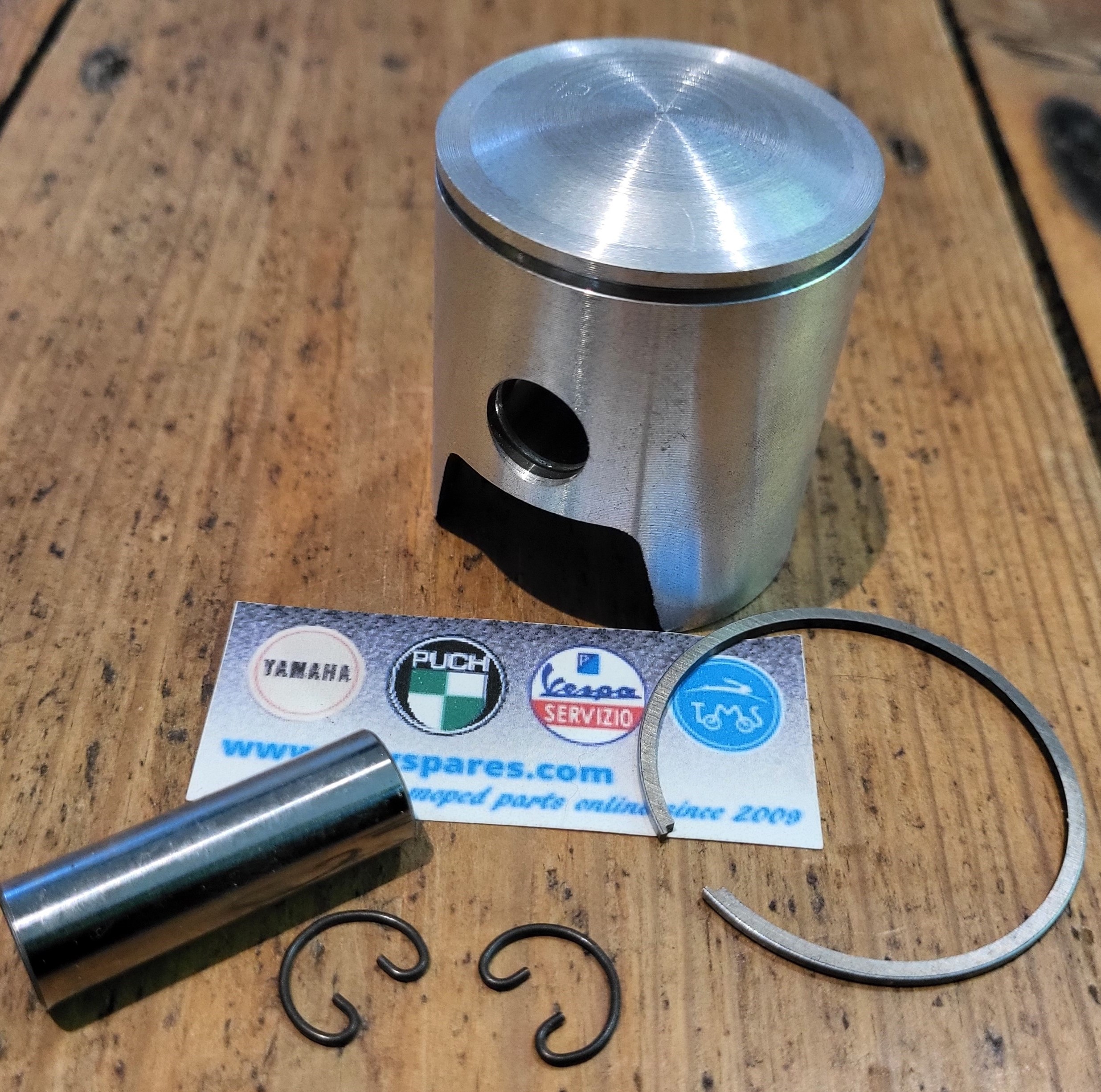 Pamarkit 45mm piston kit for Tomos A35 cylinder.