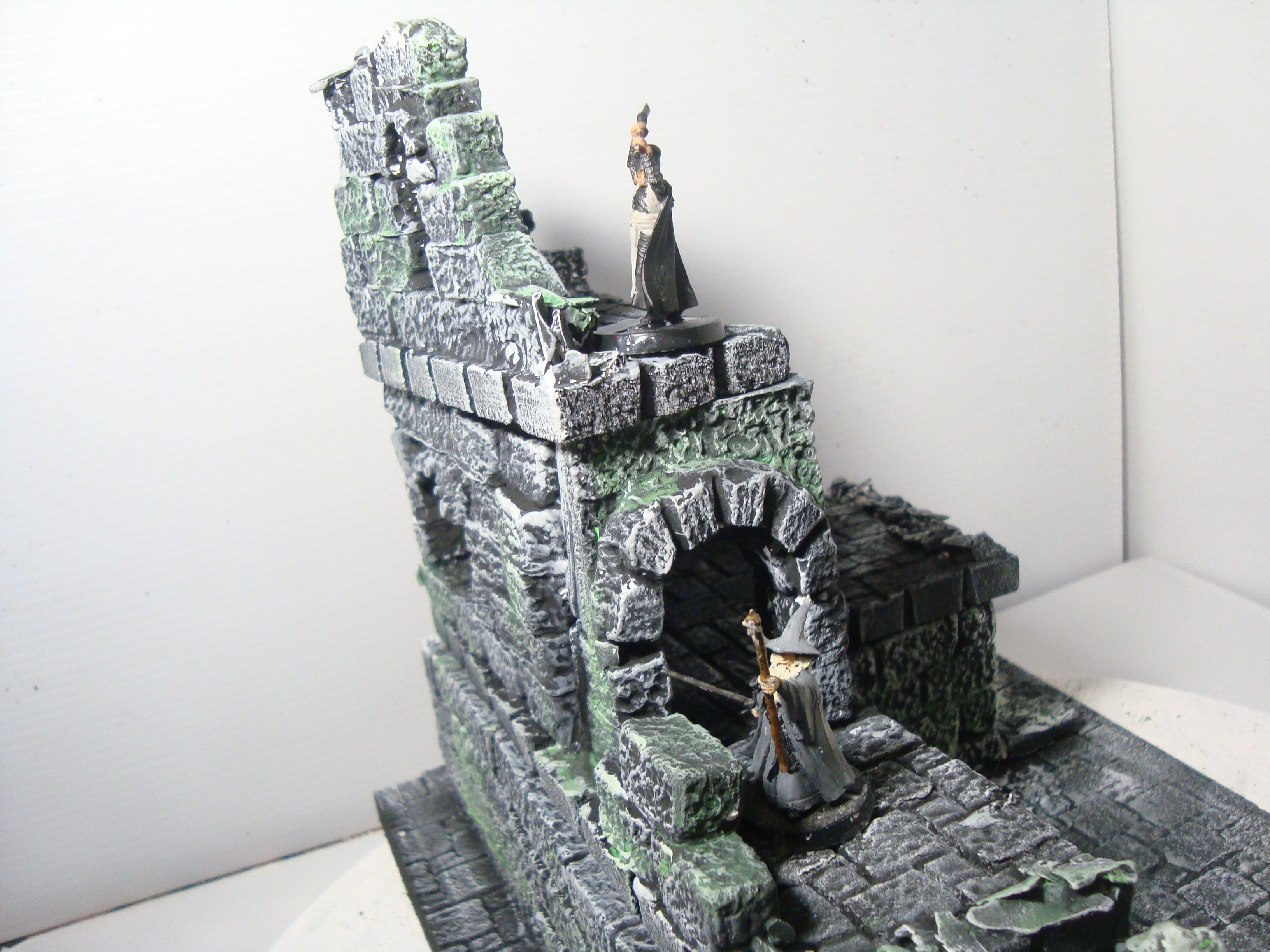 Lord of the Rings 28mm Ruins. For wargaming and model scenery