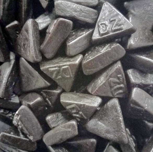 Meenk Double Salt Liquorice Triangles - Dutch Licorice Dubbel Zout