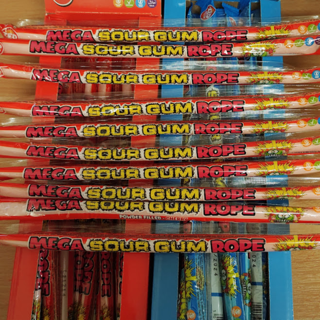 Zed Candy Cherry Mega Sour Gum Rope 30g - Bubblegum Stick