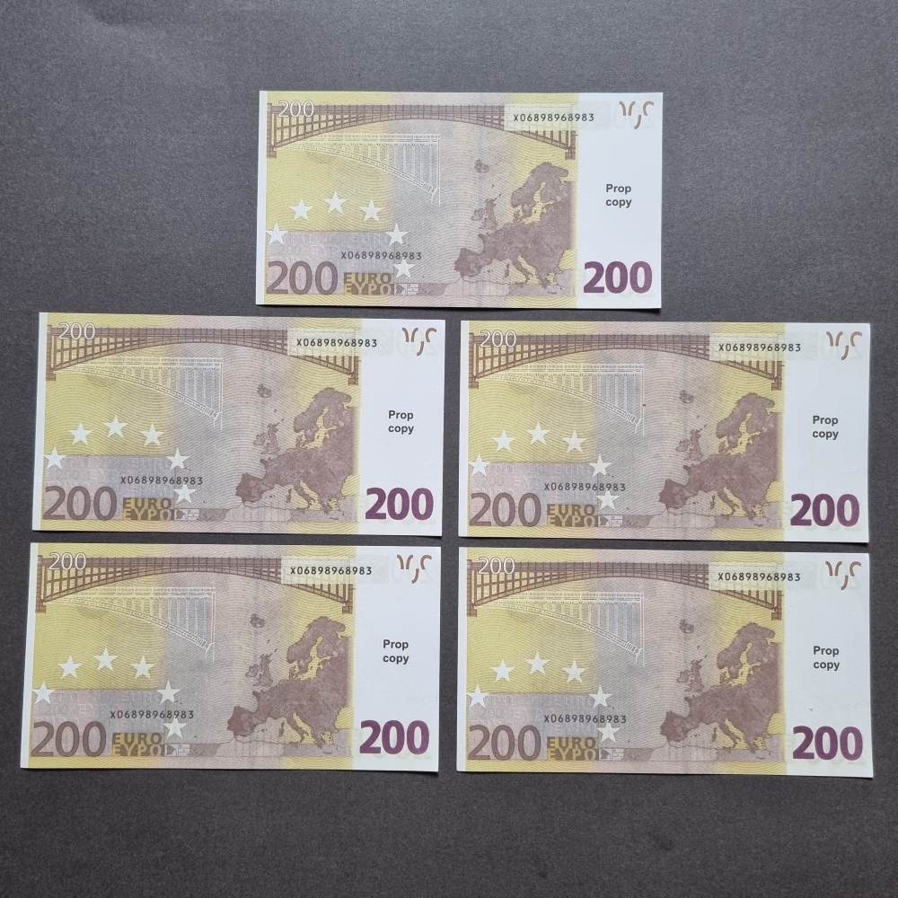 Movie banknotes 200 eur - 5 pieces (prop copy)
