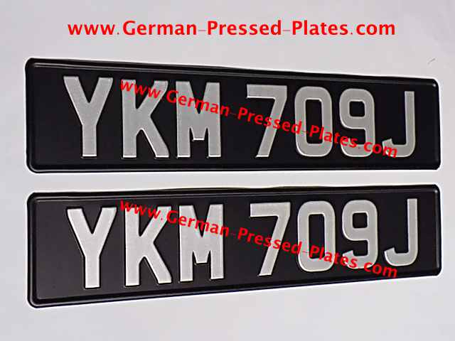 Vintage Pressed Plates Oblong x2 Pair