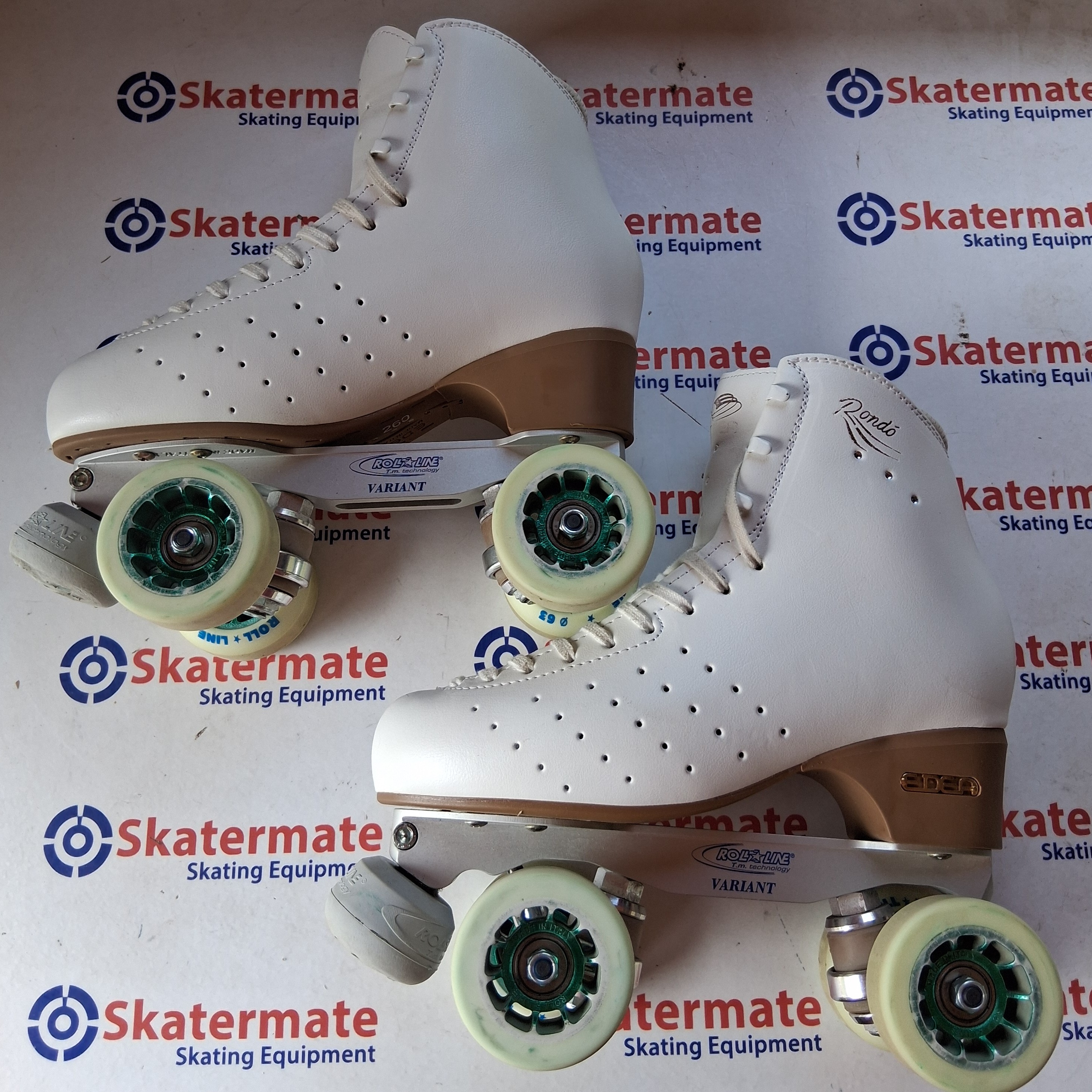 Second hand size 5.5 white artistic roller skates