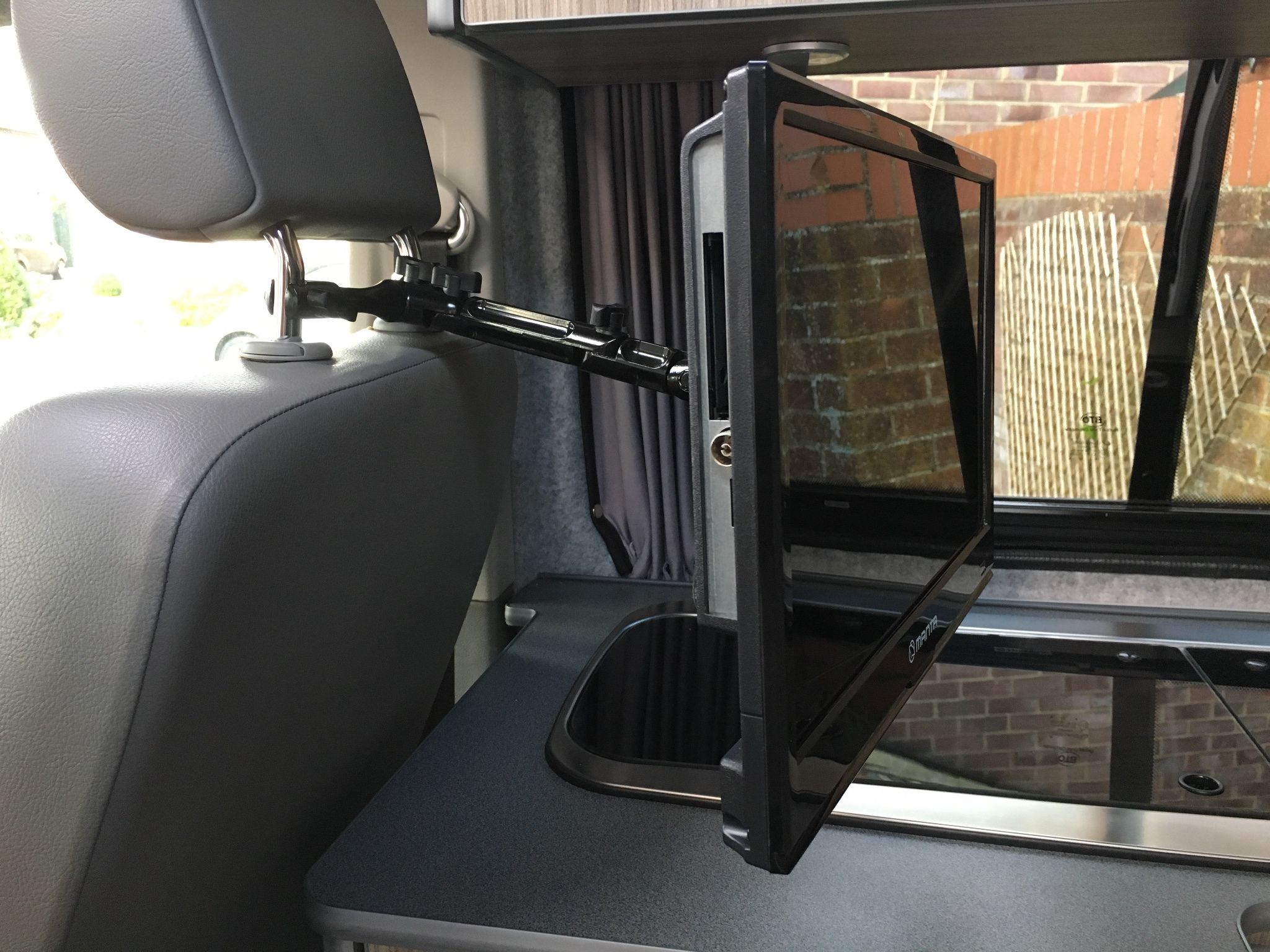 TV/Monitor Headrest Mounting Bracket