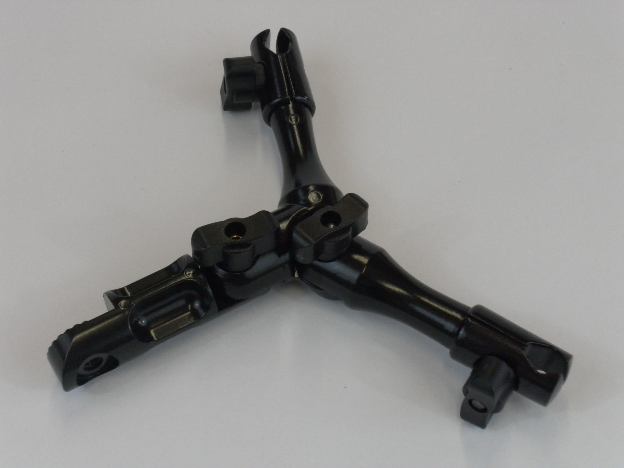 TV/Monitor Headrest Mounting Bracket