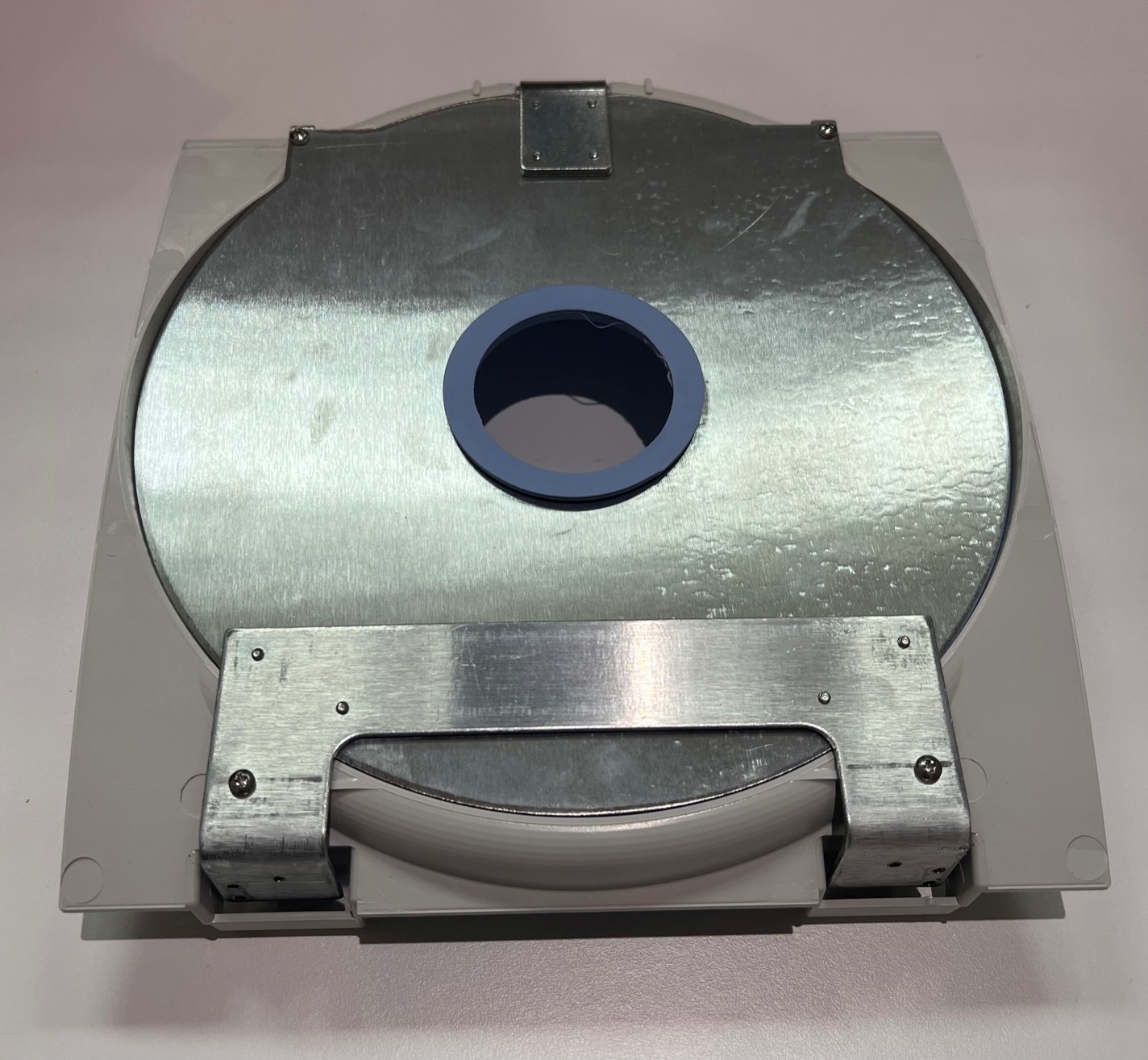 Inside Lower Lid (metal plastic inc rubber seal part as pictured) of ...