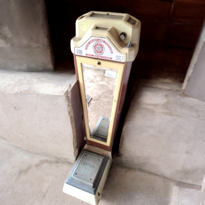 Vintage Coin Operated Watling Scale / Weighing Scale