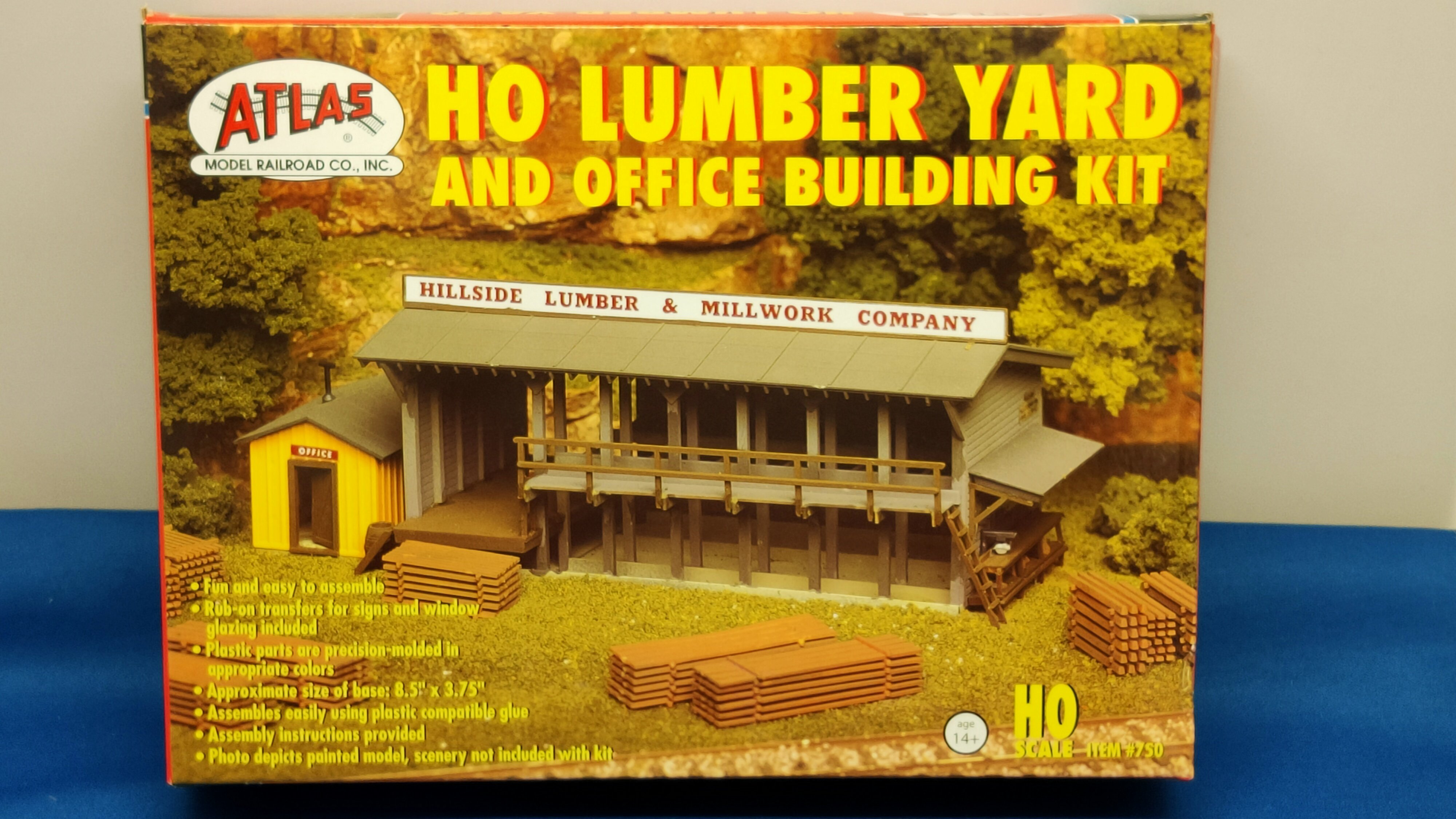Atlas HO. Lumber yard and office building kit