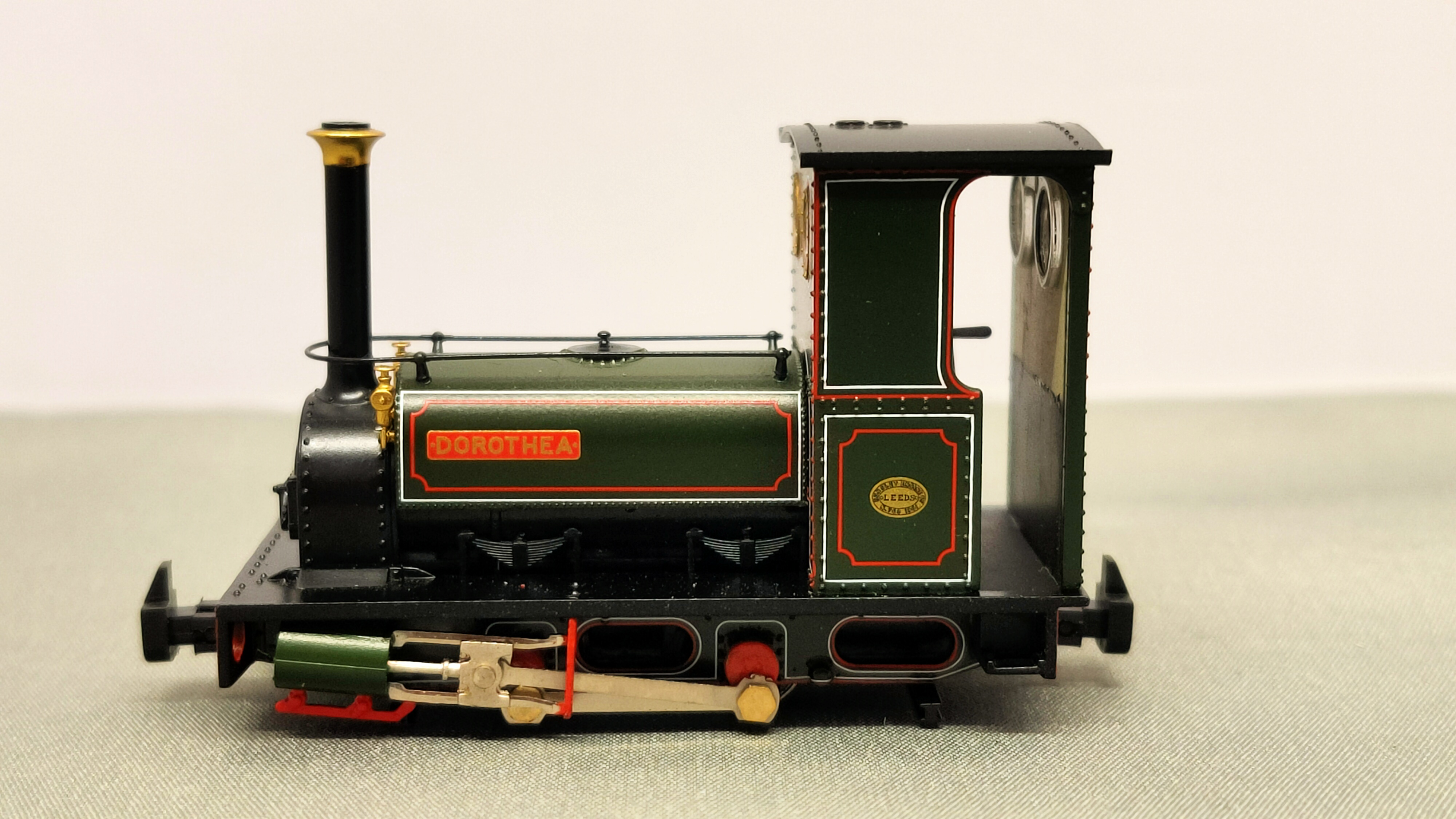 Bachmann Narrow gauge 009. Quarry hunslet 0-4-0 Tank locomotive ...