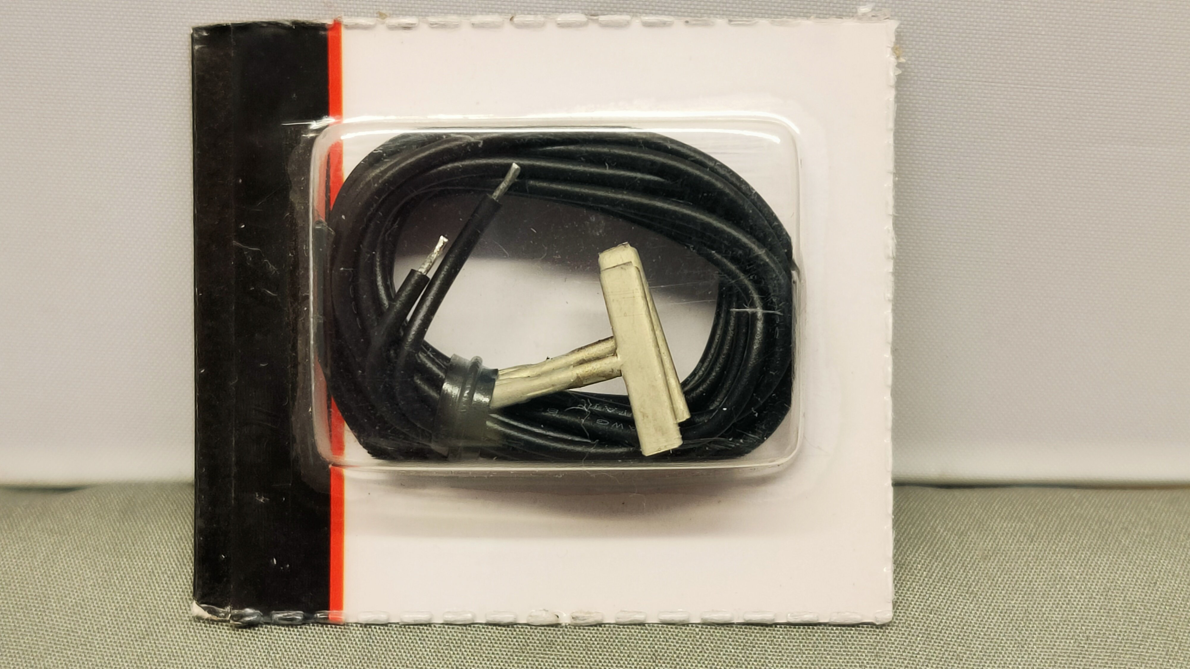 Atlas HO. Code 100 terminal joiners one pair