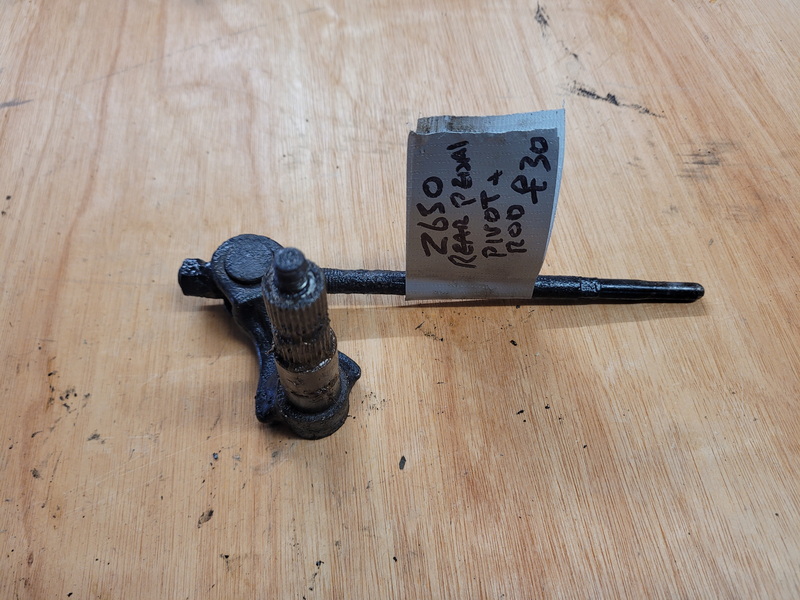 Z650 REAR SPLINED BRAKE PEDAL PIVOT