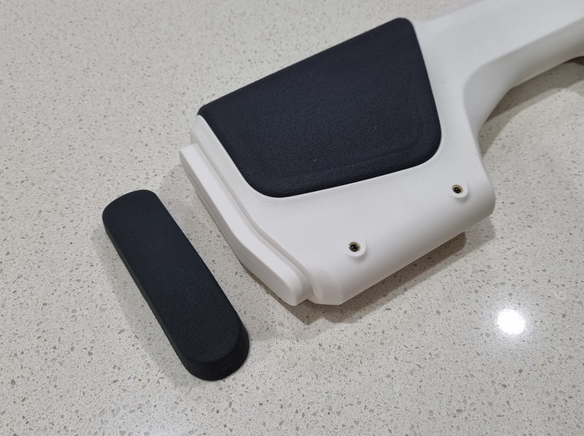 kunlun-rubber-shoulder-stock-pad-worker