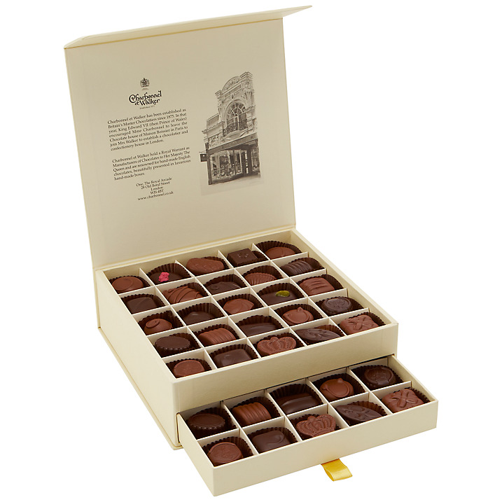 Charbonnel et Walker Share Chocolate Box, 625g