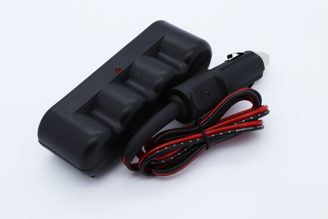 4-Way Cigarette Splitter Adapter