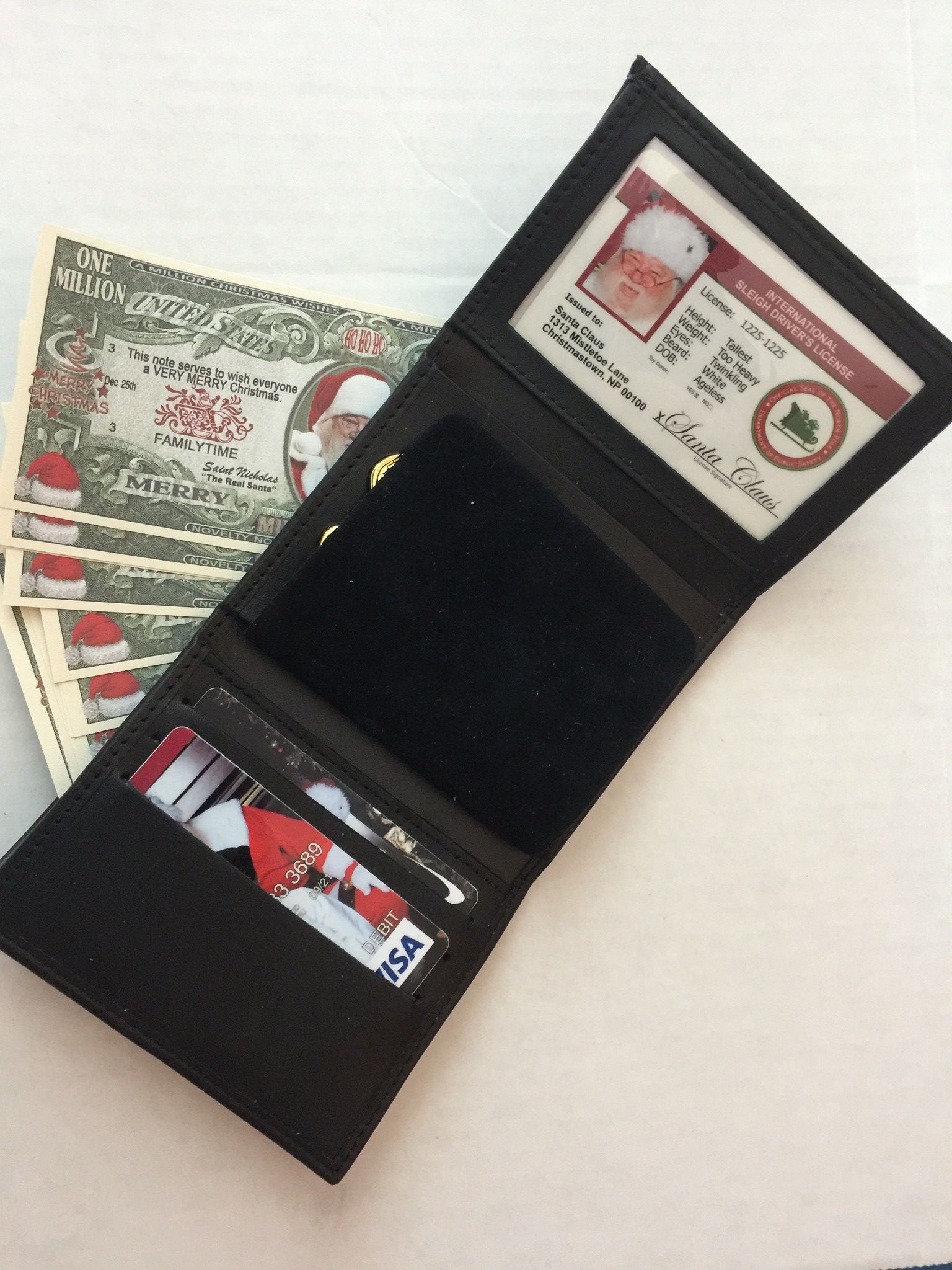 TRI-FOLD WALLETS WITH SANTA BADGE