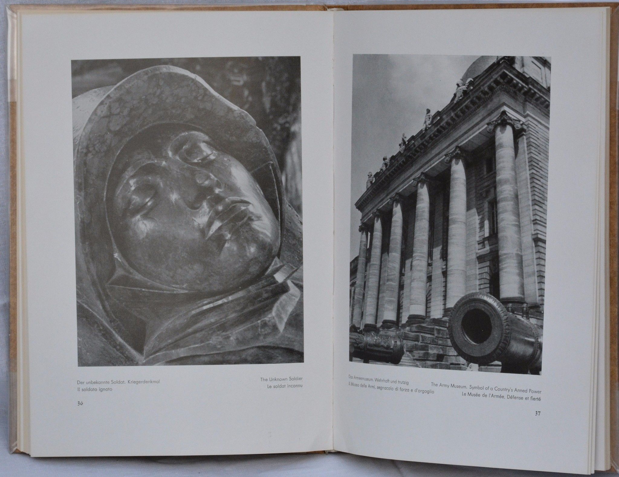 Munich original WW2 photobook - the city of the Movement