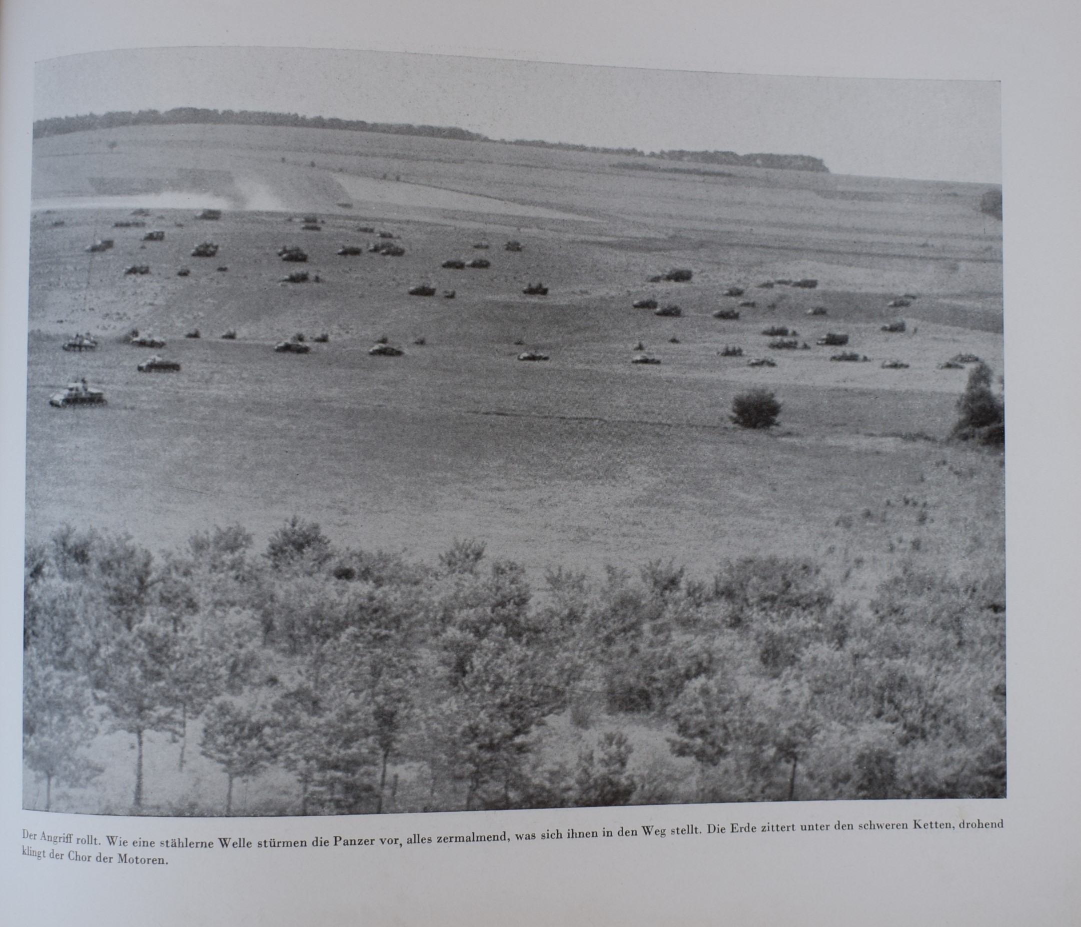 Original WW2 german color combat photo book Decisive Hours