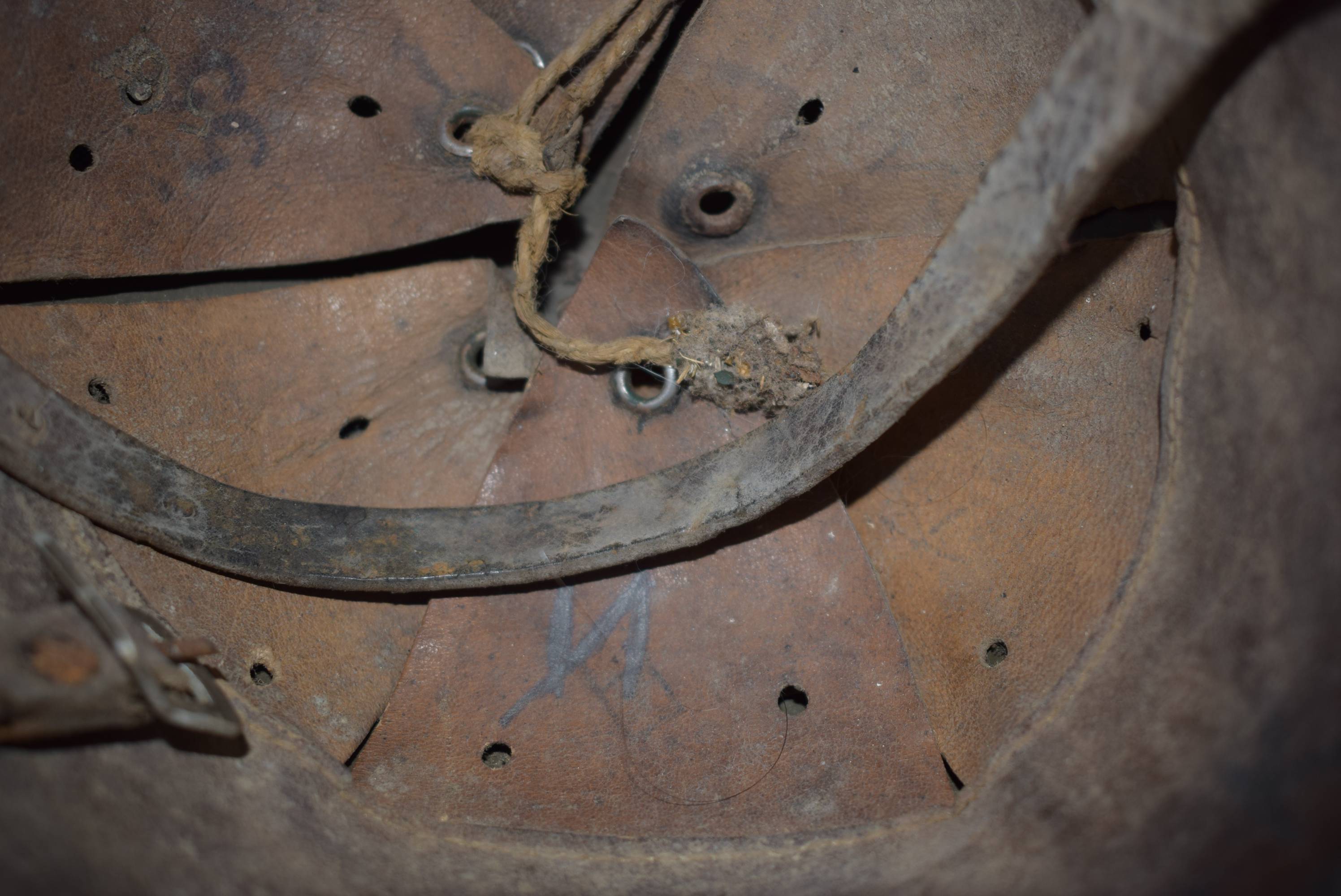 Original bulgarian m36 ww2 military helmet with decal