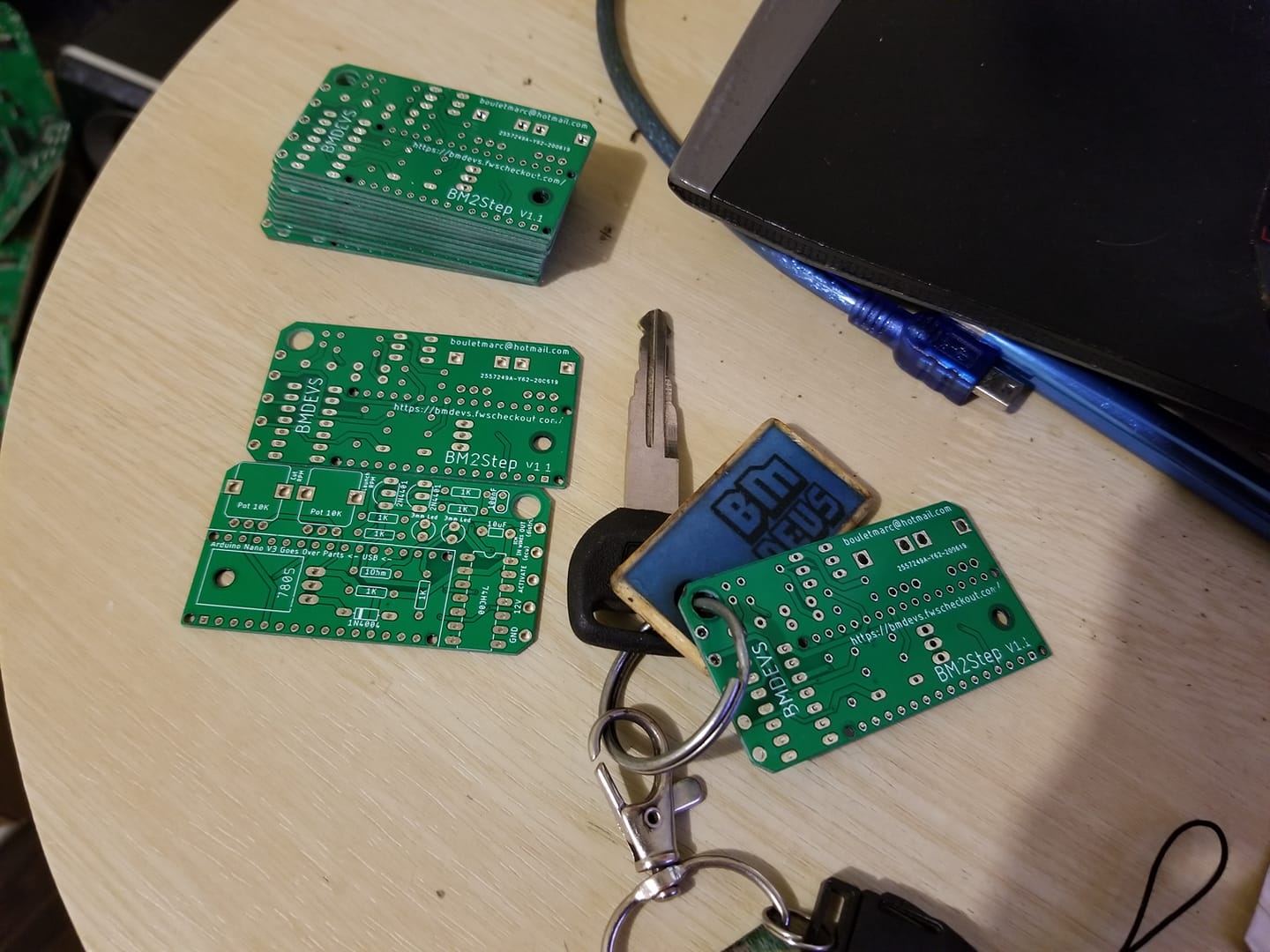 BM2Step - Custom Keychain PCB