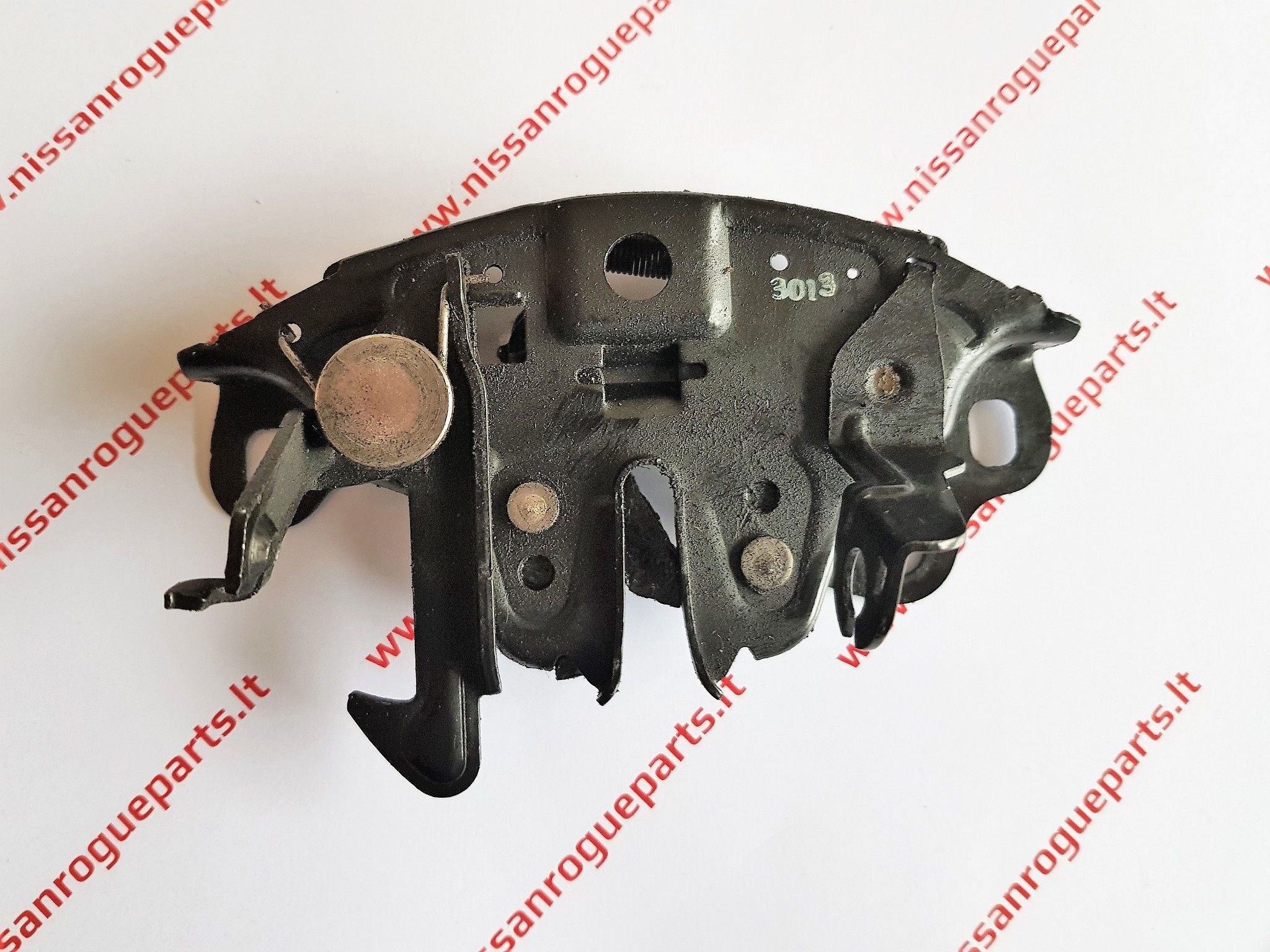 Kapoto spyna NISSAN ROGUE X-TRAIL 2014-2019