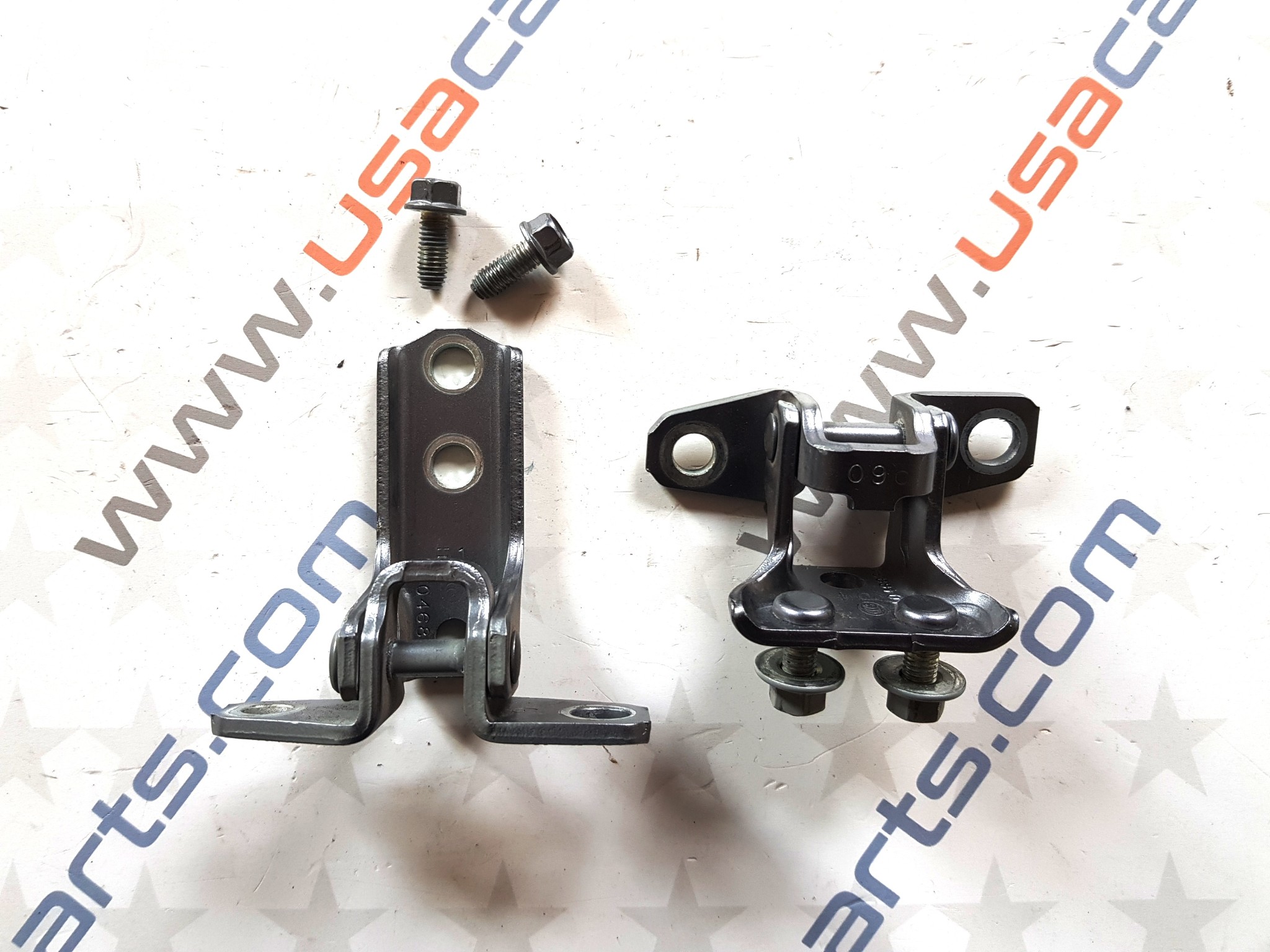 Galinių durų, durelių vyriai, vyrių komplektas, DEŠINĖ, MITSUBISHI ...