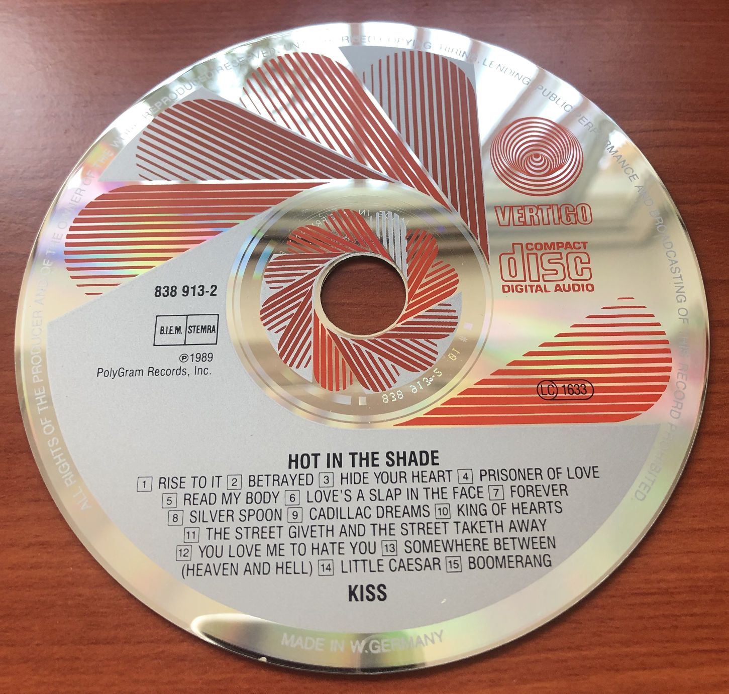Kiss - Hot In The Shade - UK 15 Track 1st Press CD c/w Info Sticker