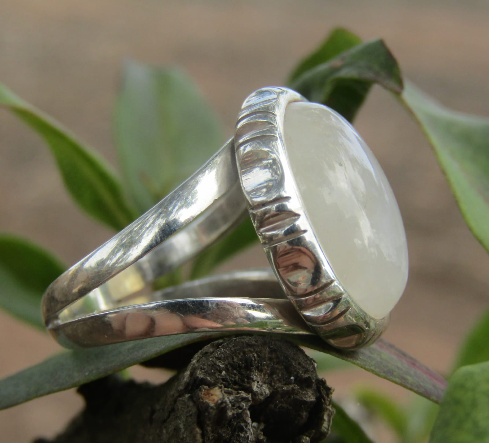 Full Moon ring