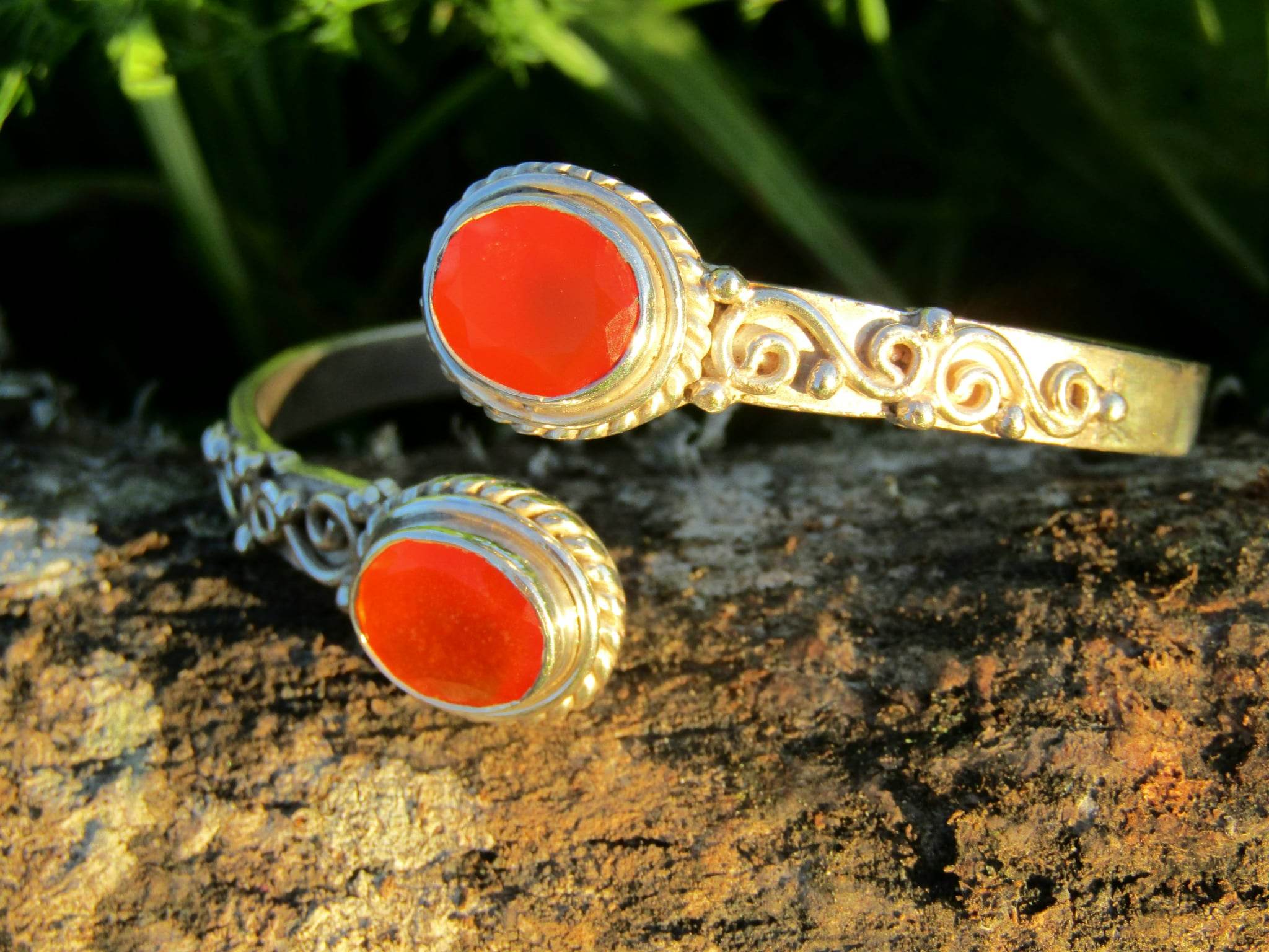 Carnelian double stoned Bangle