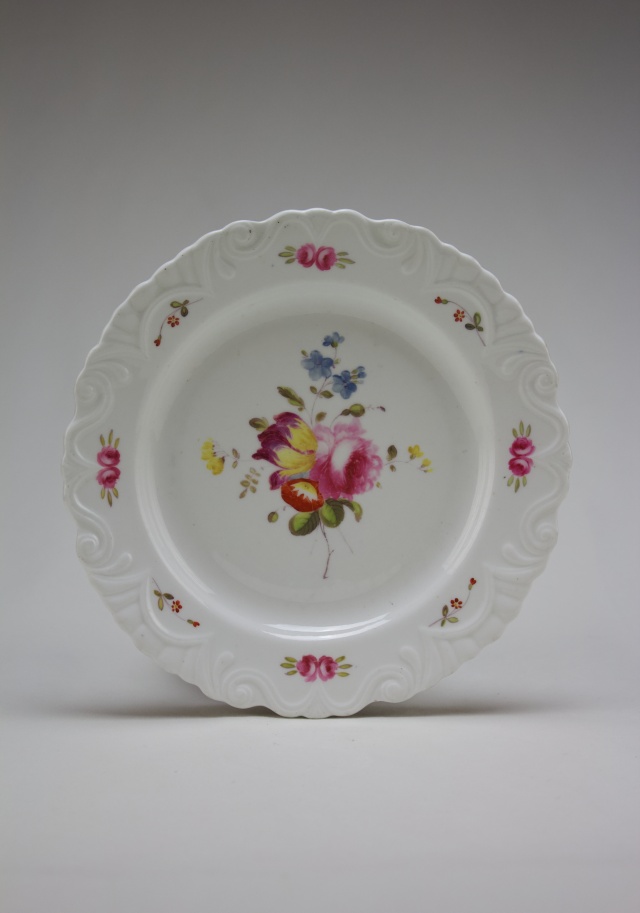 Machin pattern 663 Moustache edge plate 1820