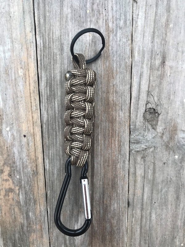 quicksand-paracord-cobra-weave-keychain-keyring-carabiner-