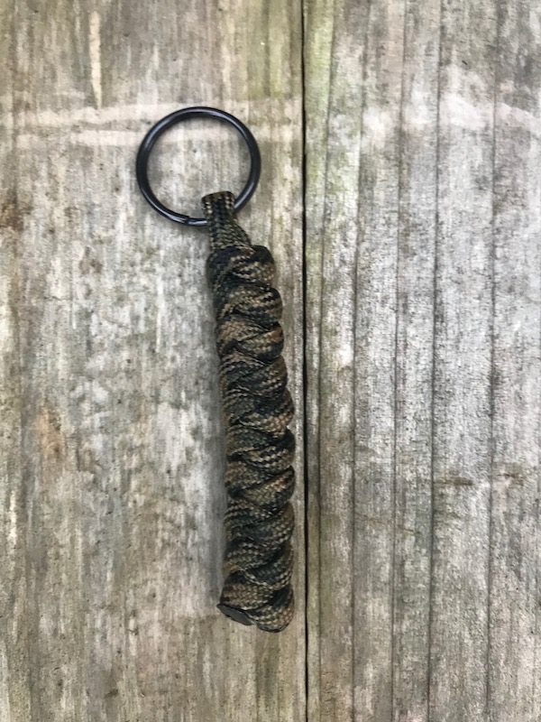 tactical-camo-paracord-snake-knot-keychain-keyring-key-fob