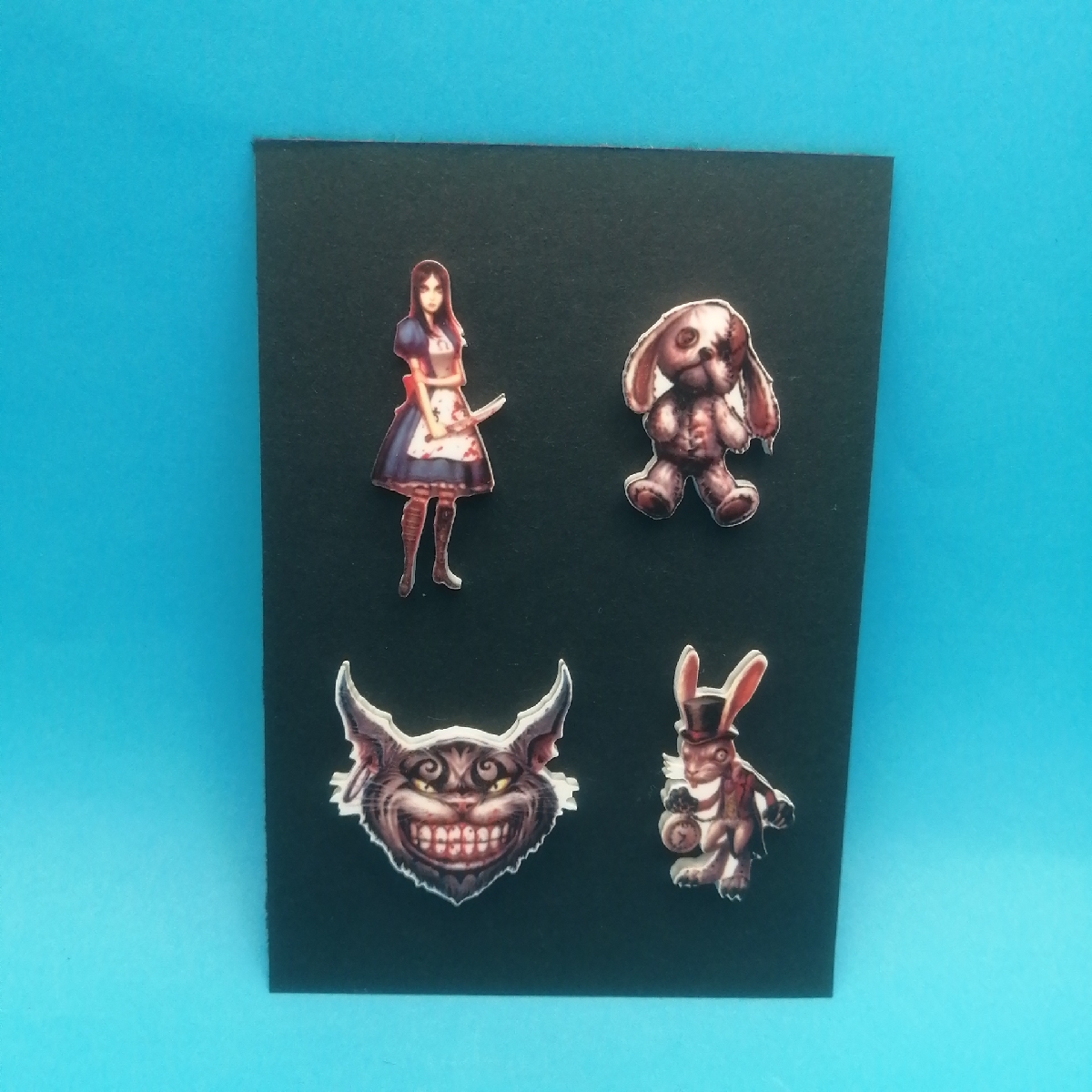 American McGee's Alice pin badge set 2
