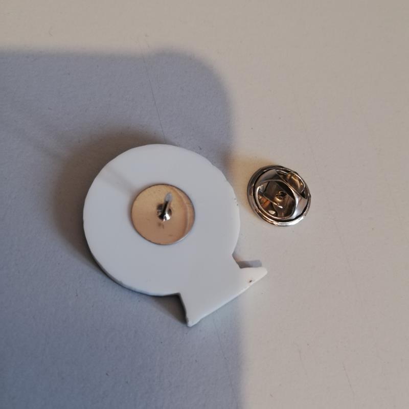 Little Nightmares - Six pin badge