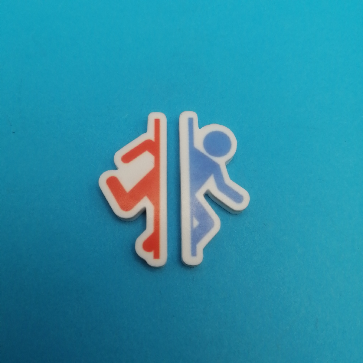 Portal - Orange and Blue pin badge set