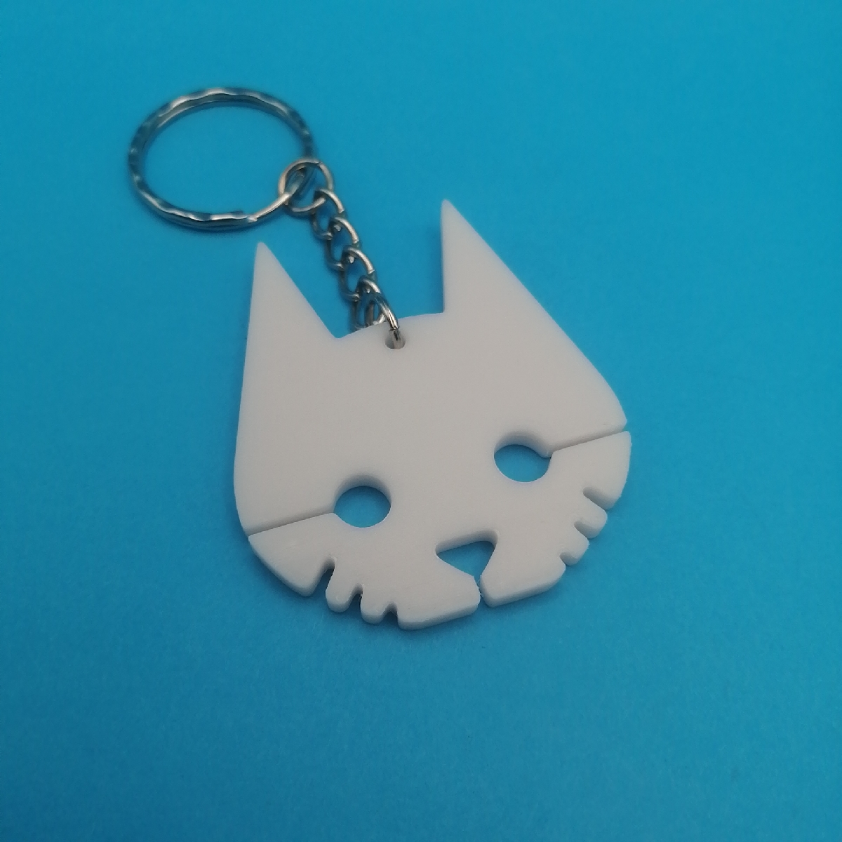 Stray 3D printed keyring - White