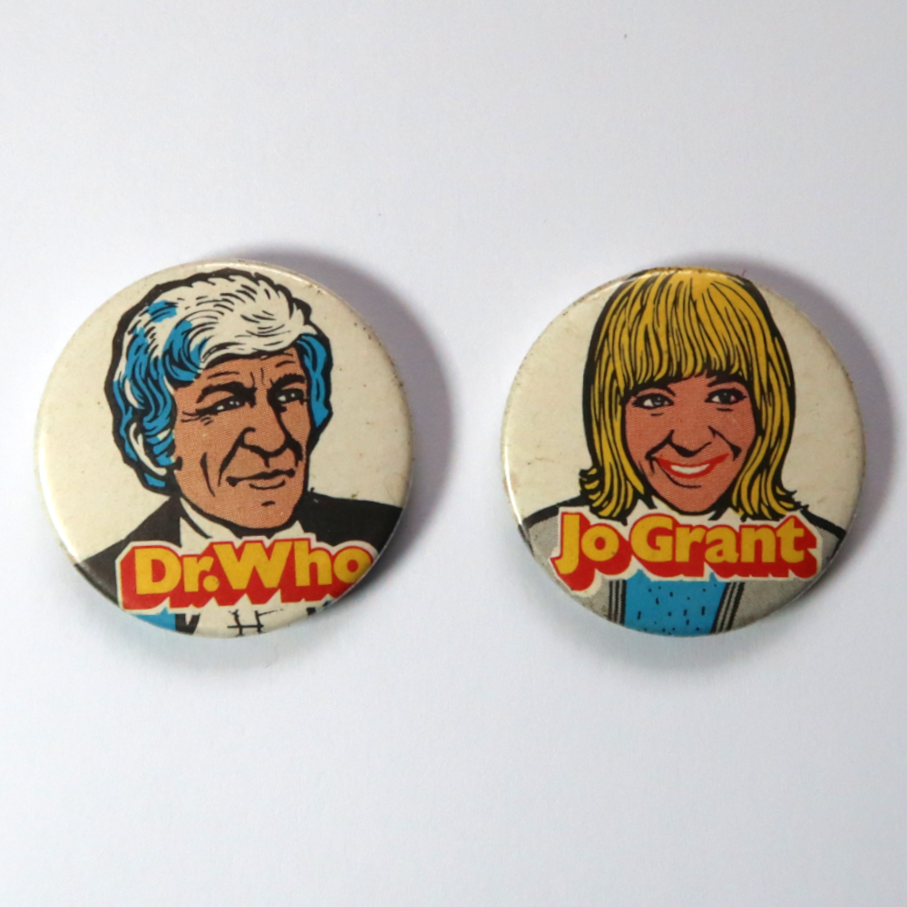 Original Doctor Who and Jo Grant Kelloggs Sugar Smacks Badges 1971