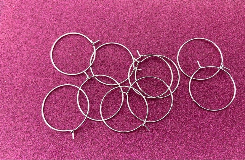 SILVER 2.5 CM WIRE HOOPS 10 pc