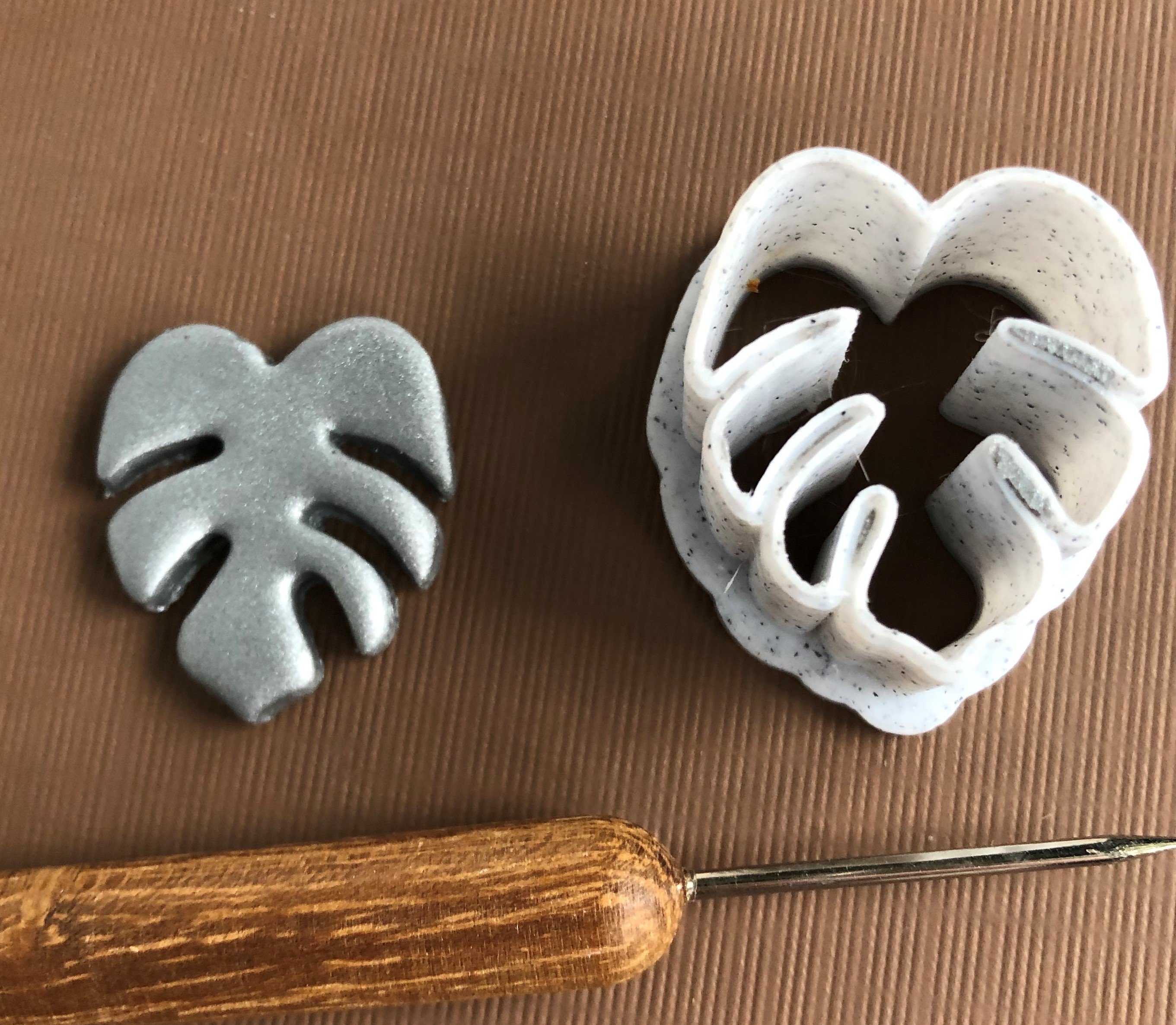 MONSTERA LEAF CUTTERS 2.5 CM