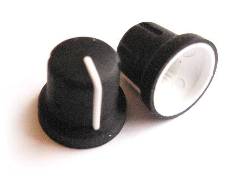 Rubber soft-touch black knob 16 x 17mm